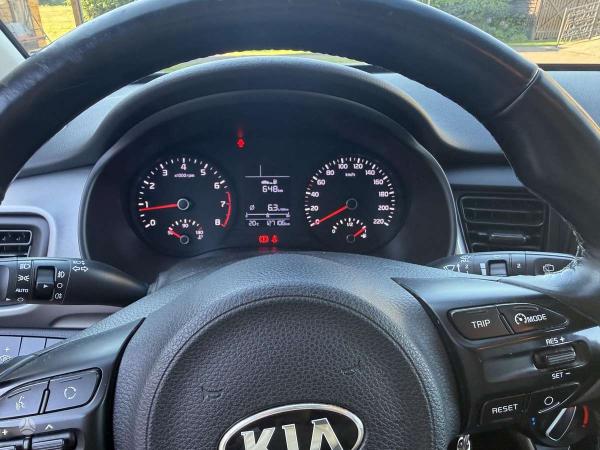 Pelēks Kia Stonic 2018 Viļņa, ar dzinēja tilpumu 1.37 L un nobraukumu 127 tūkst. km par 9600 €, foto 6 vietnē AUTOMOTO.COM.LV