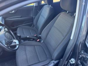 Pelēks Kia Stonic 2018 Viļņa, ar dzinēja tilpumu 1.37 L un nobraukumu 127 tūkst. km par 9600 €, foto 9 vietnē AUTOMOTO.COM.LV