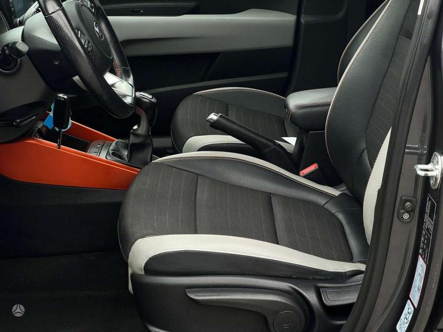 Pelēks Kia Stonic 2018 Tauragė, ar dzinēja tilpumu 1.58 L un nobraukumu 149 tūkst. km par 8500 €, foto 10 vietnē AUTOMOTO.COM.LV