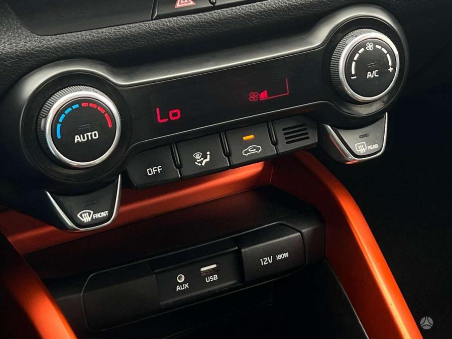 Pelēks Kia Stonic 2018 Tauragė, ar dzinēja tilpumu 1.58 L un nobraukumu 149 tūkst. km par 8500 €, foto 12 vietnē AUTOMOTO.COM.LV