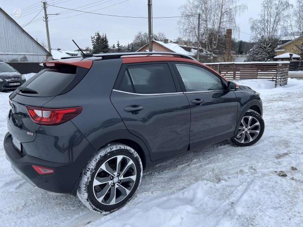 Pelēks Kia Stonic 2019 Kauņa, ar dzinēja tilpumu 1.00 L un nobraukumu 115 tūkst. km par 11900 €, foto 4 vietnē AUTOMOTO.COM.LV