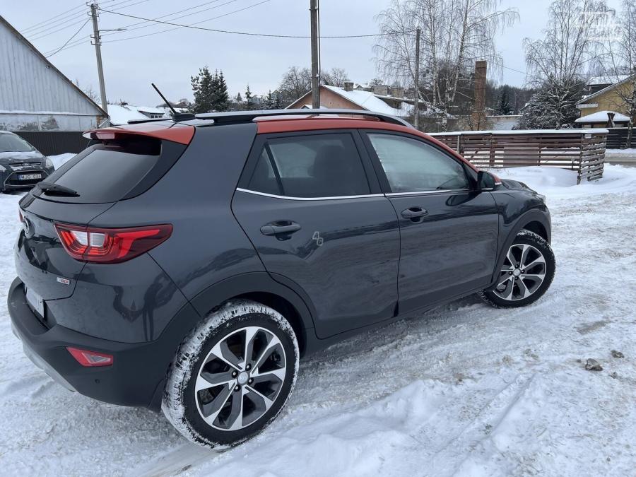 Grey Kia Stonic 2019 in Kaunas, with an engine capacity of 1.00 L and mileage of 115 thousand km for 11200 €, photo 4 on AUTOMOTO.COM.LV