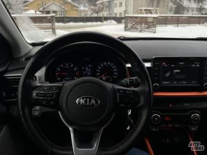 Grey Kia Stonic 2019 in Kaunas, with an engine capacity of 1.00 L and mileage of 115 thousand km for 11200 €, photo 8 on AUTOMOTO.COM.LV