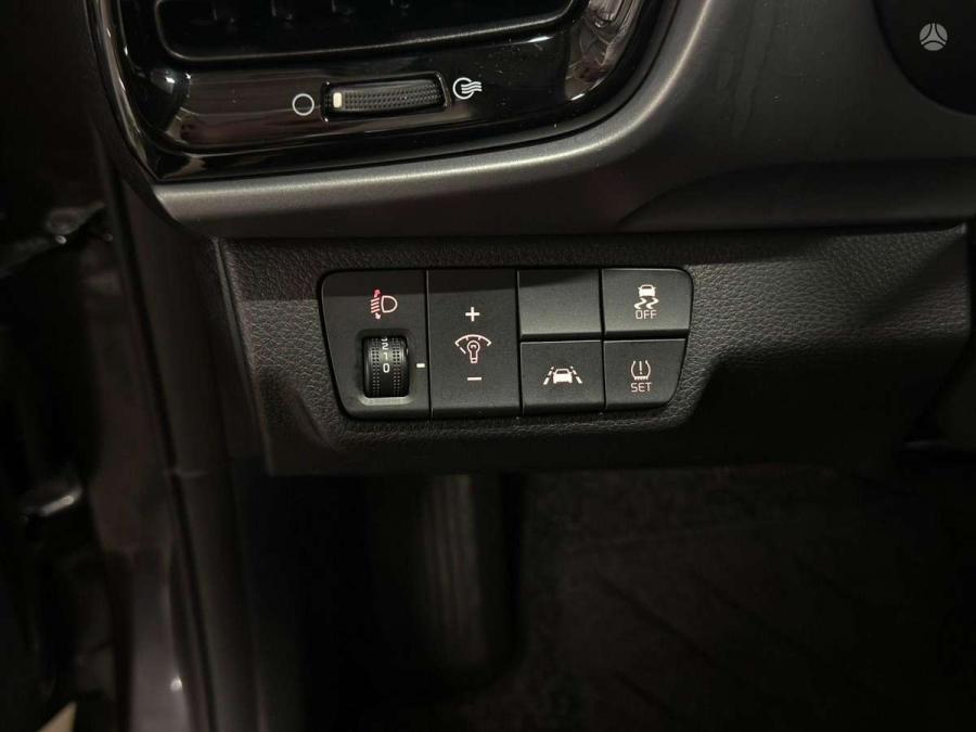 Grey Kia Stonic 2019 in Vilnius, with an engine capacity of 1.00 L and mileage of 63 thousand km for 13500 €, photo 12 on AUTOMOTO.COM.LV
