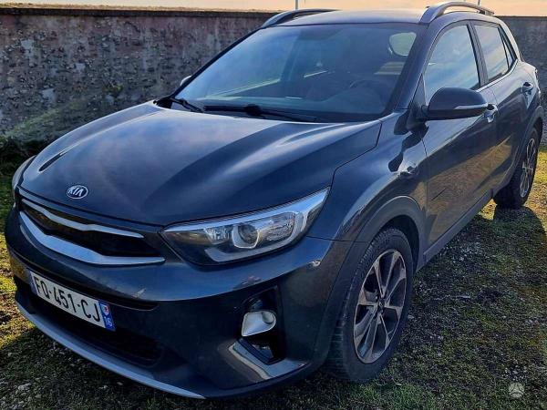 Pelēks Kia Stonic 2020 Tauragė, ar dzinēja tilpumu 1.00 L un nobraukumu 121 tūkst. km par 6300 €, foto 1 vietnē AUTOMOTO.COM.LV