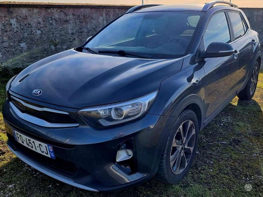 Pelēks Kia Stonic 2020 Tauragė, ar dzinēja tilpumu 1.00 L un nobraukumu 121 tūkst. km par 6300 €, foto 1 vietnē AUTOMOTO.COM.LV