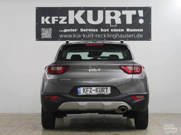Grey Kia Stonic 2025 in Kaunas, with an engine capacity of 1.00 L and mileage of 21 thousand km for 22390 €, photo 4 on AUTOMOTO.COM.LV