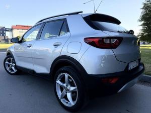 Grey Kia Stonic 2018 in Kaunas, with an engine capacity of 1.00 L and mileage of 89 thousand km for 7500 €, photo 4 on AUTOMOTO.COM.LV