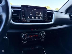 Grey Kia Stonic 2018 in Kaunas, with an engine capacity of 1.00 L and mileage of 89 thousand km for 7500 €, photo 8 on AUTOMOTO.COM.LV