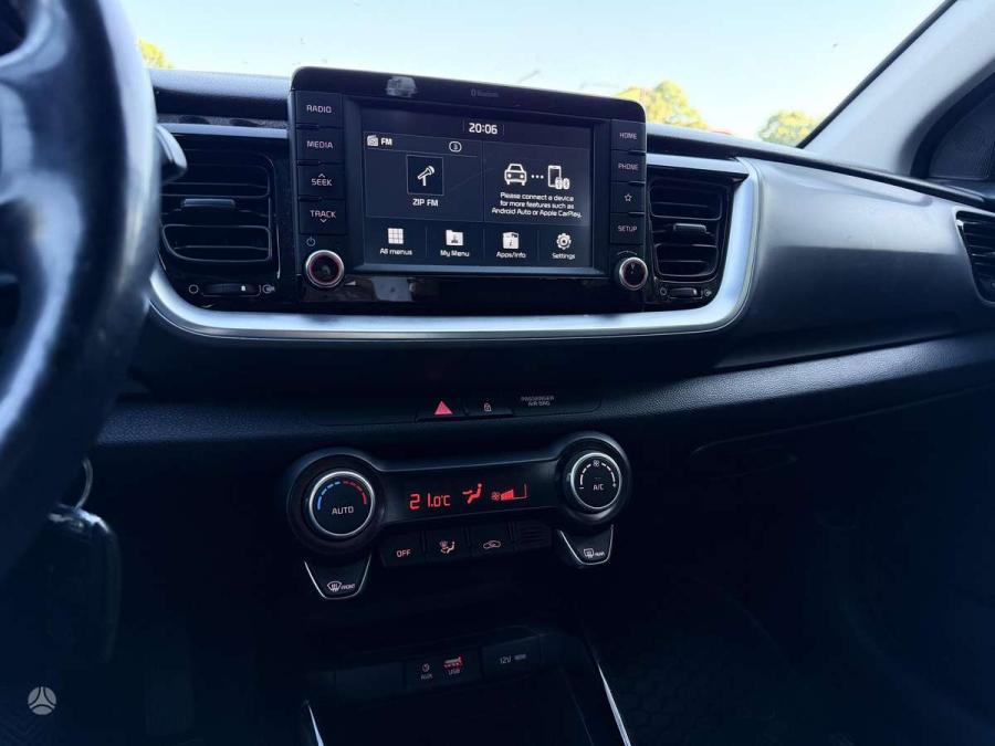Grey Kia Stonic 2018 in Kaunas, with an engine capacity of 1.00 L and mileage of 89 thousand km for 7500 €, photo 8 on AUTOMOTO.COM.LV