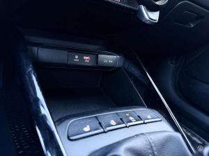 Grey Kia Stonic 2018 in Kaunas, with an engine capacity of 1.00 L and mileage of 89 thousand km for 7500 €, photo 10 on AUTOMOTO.COM.LV