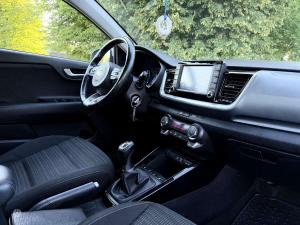 Grey Kia Stonic 2018 in Kaunas, with an engine capacity of 1.00 L and mileage of 89 thousand km for 7500 €, photo 11 on AUTOMOTO.COM.LV