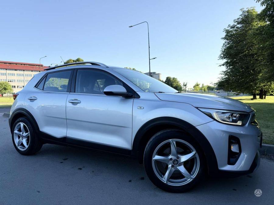 Grey Kia Stonic 2018 in Kaunas, with an engine capacity of 1.00 L and mileage of 89 thousand km for 7500 €, photo 18 on AUTOMOTO.COM.LV
