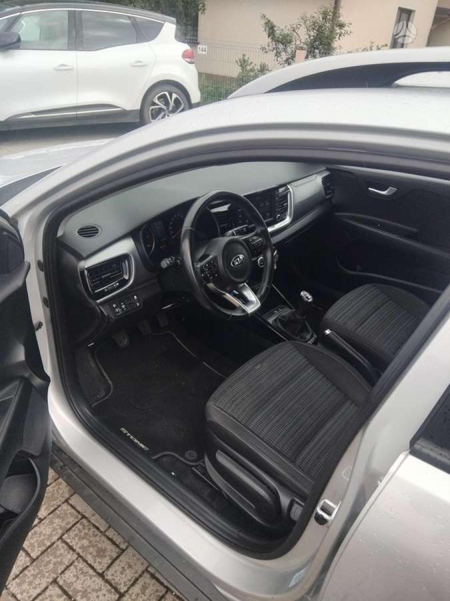 Pelēks Kia Stonic 2019 Tauragė, ar dzinēja tilpumu 1.60 L un nobraukumu 155 tūkst. km par 9150 €, foto 7 vietnē AUTOMOTO.COM.LV