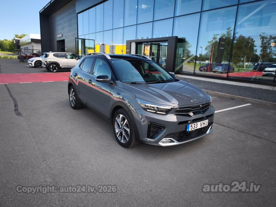 Pelēks Kia Stonic 2021 Tallina, ar dzinēja tilpumu 1.00 L un nobraukumu 42 tūkst. km par 15500 €, foto 1 vietnē AUTOMOTO.COM.LV