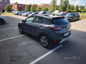Pelēks Kia Stonic 2021 Tallina, ar dzinēja tilpumu 1.00 L un nobraukumu 42 tūkst. km par 15500 €, foto 5 vietnē AUTOMOTO.COM.LV
