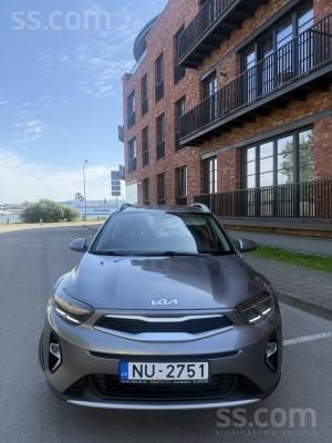 Серый Киа Stonic 2024 в Рига, объемом двигателя 1.00 л и пробегом 22 тыс. км за 14900 €, фото 6 на AUTOMOTO.COM.LV