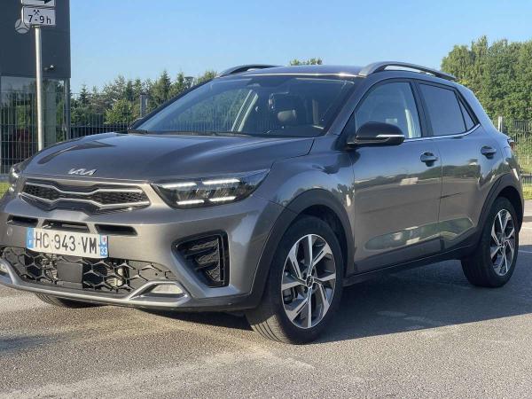 Grey Kia Stonic 2025 in Vilnius, with an engine capacity of 1.00 L and mileage of 14 thousand km for 21500 €, photo 2 on AUTOMOTO.COM.LV