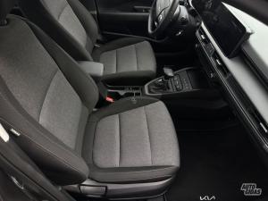 Pelēks Kia Stonic 2026 Avižieniai, ar dzinēja tilpumu 1.00 L un nobraukumu 11 tūkst. km par 20950 €, foto 5 vietnē AUTOMOTO.COM.LV
