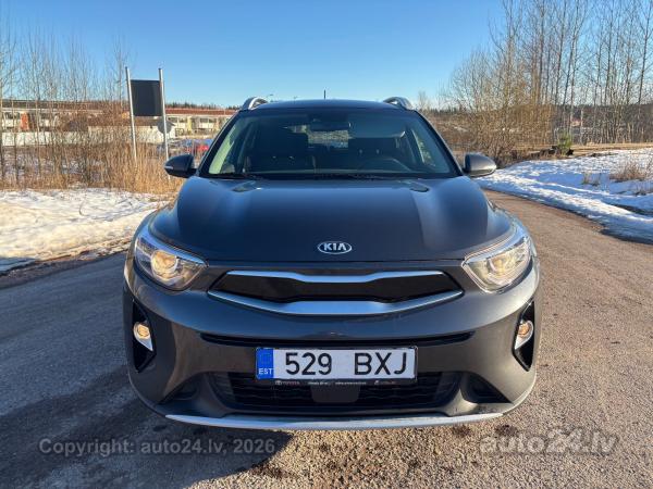 Grey Kia Stonic 2018 in Tallinn, with an engine capacity of 1.40 L and mileage of 118 thousand km for 10000 €, photo 2 on AUTOMOTO.COM.LV