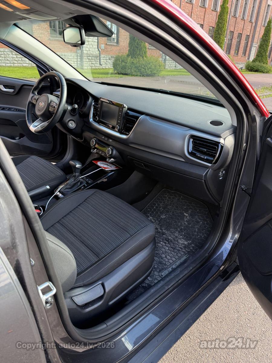 Grey Kia Stonic 2020 in Tallinn, with an engine capacity of 1.00 L and mileage of 67 thousand km for 14300 €, photo 11 on AUTOMOTO.COM.LV