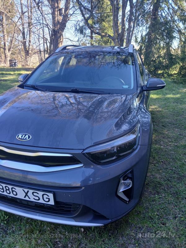 Pelēks Kia Stonic 2021 Tallina, ar dzinēja tilpumu 1.00 L un nobraukumu 77 tūkst. km par 13500 €, foto  vietnē AUTOMOTO.COM.LV