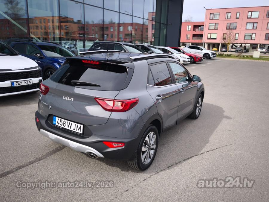 Pelēks Kia Stonic 2023 Tallina, ar dzinēja tilpumu 1.00 L un nobraukumu 31 tūkst. km par 19500 €, foto 6 vietnē AUTOMOTO.COM.LV