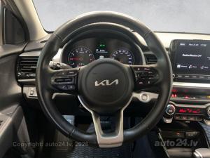 Серый Киа Stonic 2023 в Таллин, объемом двигателя 1.00 л и пробегом 34 тыс. км за 17900 €, фото 10 на AUTOMOTO.COM.LV