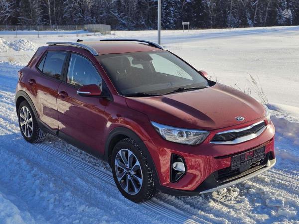 Red Kia Stonic 2018 in Rokiskis, with an engine capacity of 1.00 L and mileage of 165 thousand km for 6950 €, photo 7 on AUTOMOTO.COM.LV