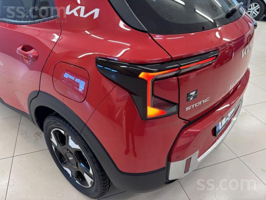 Sarkans Kia Stonic 2026 Rīga, ar dzinēja tilpumu 1.00 L un nobraukumu 2 tūkst. km par 20900 €, foto 8 vietnē AUTOMOTO.COM.LV