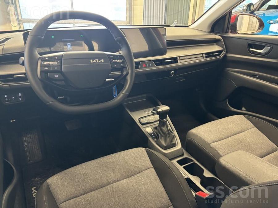 Sarkans Kia Stonic 2026 Rīga, ar dzinēja tilpumu 1.00 L un nobraukumu 2 tūkst. km par 20900 €, foto 14 vietnē AUTOMOTO.COM.LV
