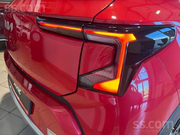 Red Kia Stonic 2026 in Liepaja, with an engine capacity of 1.00 L and mileage of 7 thousand km for 22240 €, photo 9 on AUTOMOTO.COM.LV