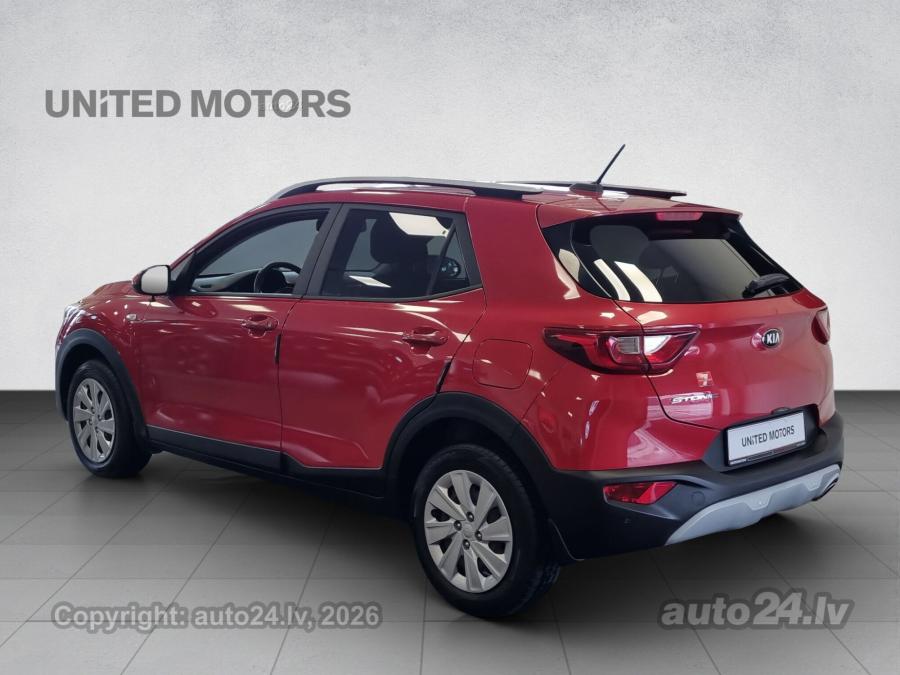 Red Kia Stonic 2019 in Johvi, with an engine capacity of 1.40 L and mileage of 35 thousand km for 9900 €, photo 4 on AUTOMOTO.COM.LV