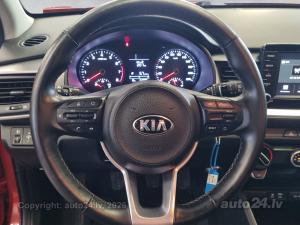 Red Kia Stonic 2019 in Johvi, with an engine capacity of 1.40 L and mileage of 35 thousand km for 9900 €, photo 7 on AUTOMOTO.COM.LV