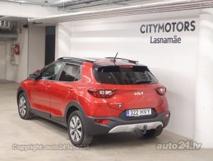 Red Kia Stonic 2022 in Tallinn, with an engine capacity of 1.00 L and mileage of 68 thousand km for 15900 €, photo 4 on AUTOMOTO.COM.LV