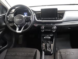 Red Kia Stonic 2022 in Tallinn, with an engine capacity of 1.00 L and mileage of 68 thousand km for 15900 €, photo 8 on AUTOMOTO.COM.LV