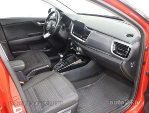 Red Kia Stonic 2022 in Tallinn, with an engine capacity of 1.00 L and mileage of 68 thousand km for 15900 €, photo 10 on AUTOMOTO.COM.LV