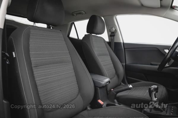 Kia Stonic 2018 Tallina, ar dzinēja tilpumu 1.40 L un nobraukumu 93 tūkst. km par 11000 €, foto 4 vietnē AUTOMOTO.COM.LV