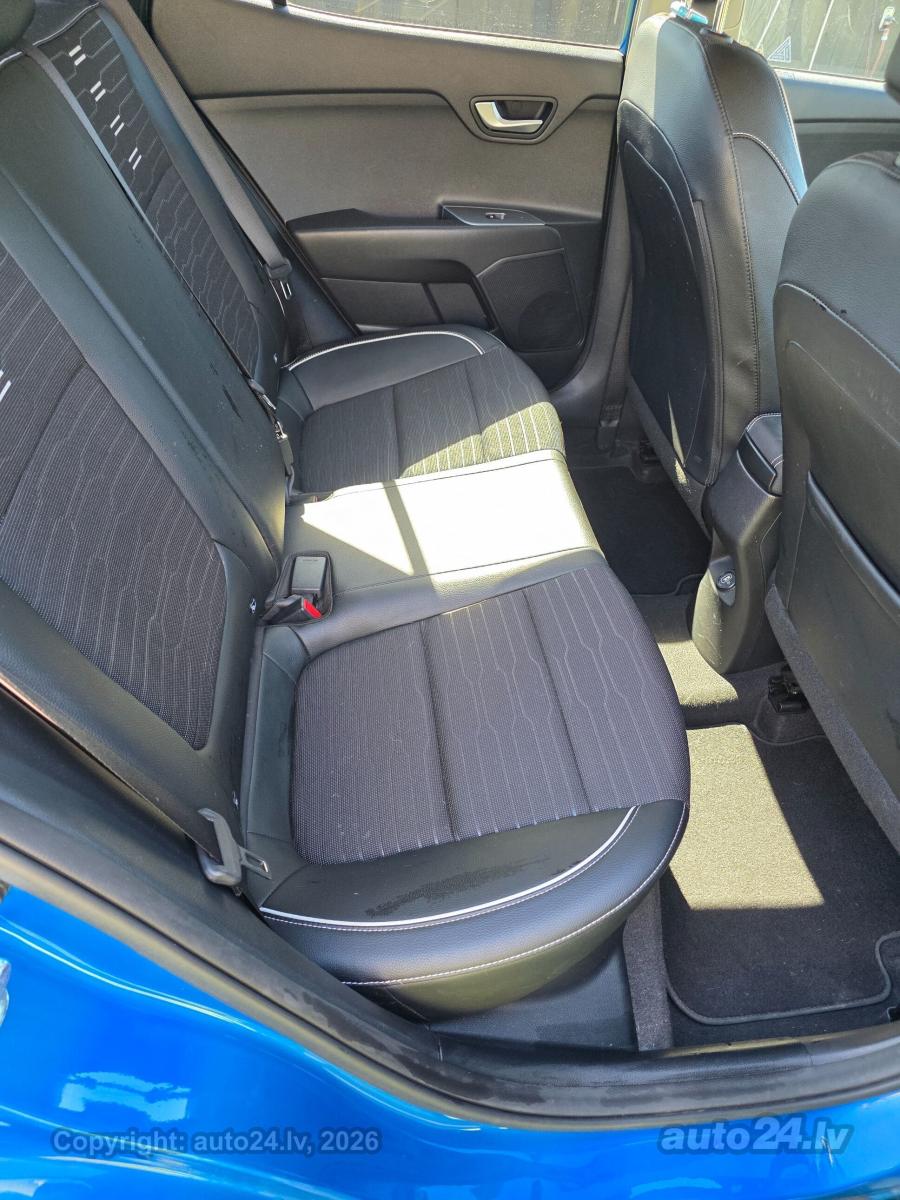 Kia Stonic 2021 in Tallinn, with an engine capacity of 1.00 L and mileage of 25 thousand km for 15500 €, photo 7 on AUTOMOTO.COM.LV