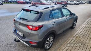 Kia Stonic 2021 in Tartu, with an engine capacity of 1.00 L and mileage of 151 thousand km for 9990 €, photo 5 on AUTOMOTO.COM.LV
