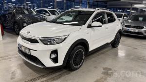 Balts Kia Stonic 2019 Rīga, ar dzinēja tilpumu 1.40 L un nobraukumu 81 tūkst. km par 9900 €, foto  vietnē AUTOMOTO.COM.LV