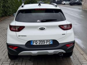 White Kia Stonic 2020 in Taurage, with an engine capacity of 1.60 L and mileage of 221 thousand km for 6950 €, photo 6 on AUTOMOTO.COM.LV