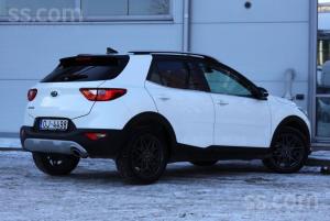 Balts Kia Stonic 2021 Rīga, ar dzinēja tilpumu 1.00 L un nobraukumu 0 tūkst. km par 12495 €, foto 6 vietnē AUTOMOTO.COM.LV