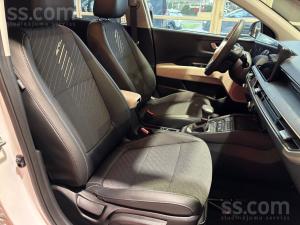 White Kia Stonic 2026 in Liepaja, with an engine capacity of 1.00 L and mileage of 6 thousand km for 26940 €, photo 27 on AUTOMOTO.COM.LV
