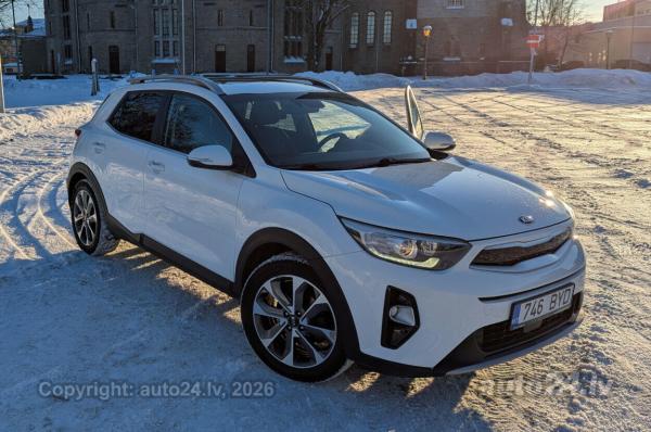 Balts Kia Stonic 2018 Narva, ar dzinēja tilpumu 1.40 L un nobraukumu 94 tūkst. km par 13500 €, foto  vietnē AUTOMOTO.COM.LV