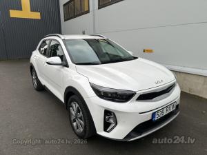 Белый Киа Stonic 2025 в Таллин, объемом двигателя 1.00 л и пробегом 13 тыс. км за 18500 €, фото 3 на AUTOMOTO.COM.LV