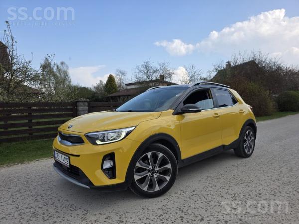 Yellow Kia Stonic 2019 in Riga, with an engine capacity of 1.00 L and mileage of 46 thousand km for 16700 €, photo 1 on AUTOMOTO.COM.LV