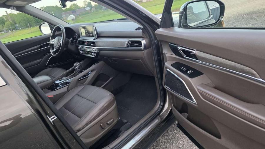Brūns Kia Telluride 2021 Raseiniai, ar dzinēja tilpumu 3.80 L un nobraukumu 140 tūkst. km par 27000 €, foto 9 vietnē AUTOMOTO.COM.LV