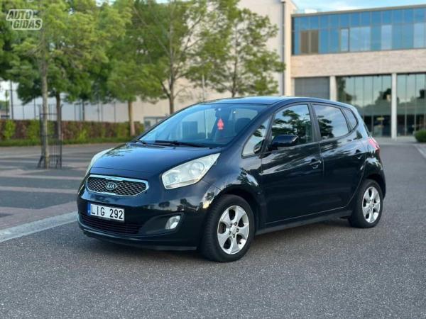 Black Kia Venga 2010 in Ukmerge, with an engine capacity of 1.40 L and mileage of 327 thousand km for 1950 €, photo 2 on AUTOMOTO.COM.LV