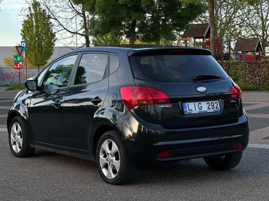 Melns Kia Venga 2010 Ukmergė, ar dzinēja tilpumu 1.40 L un nobraukumu 327 tūkst. km par 1950 €, foto 7 vietnē AUTOMOTO.COM.LV